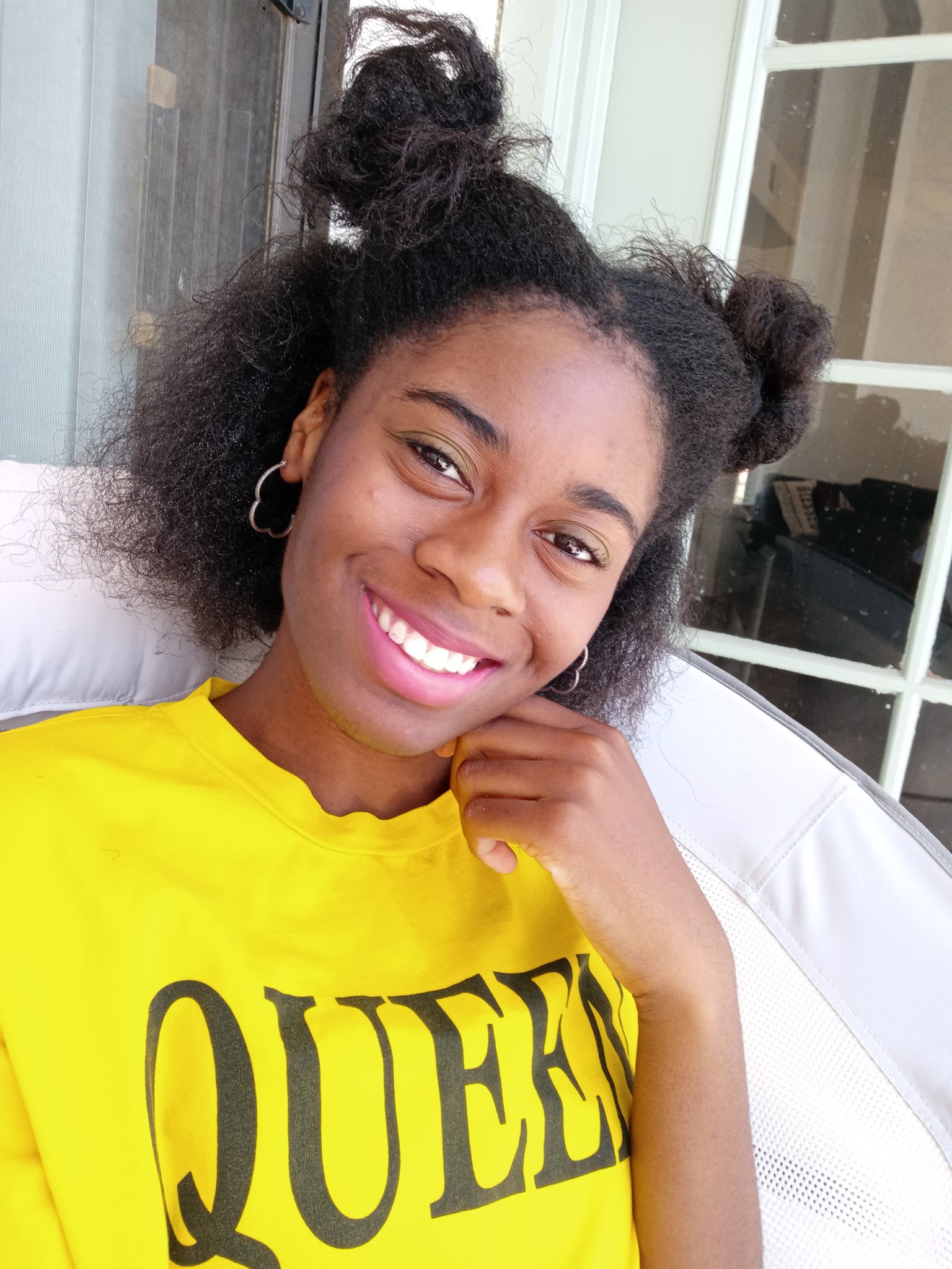 Mariana Rodriguez Payan, “Mom on Phone” / Angel Cochran, Two Songs – RISE